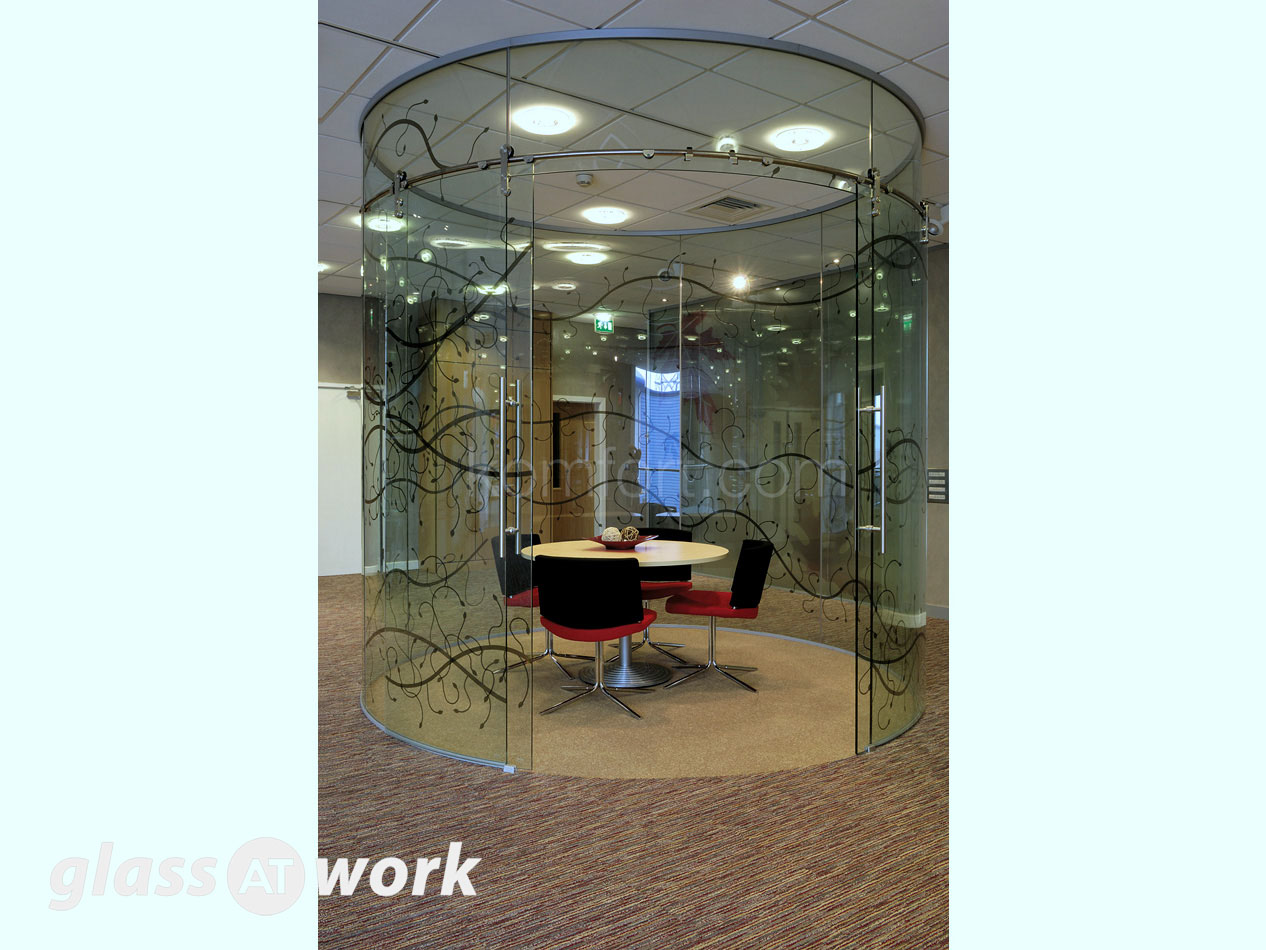 Curved Glass Frameless Office Partitioning
